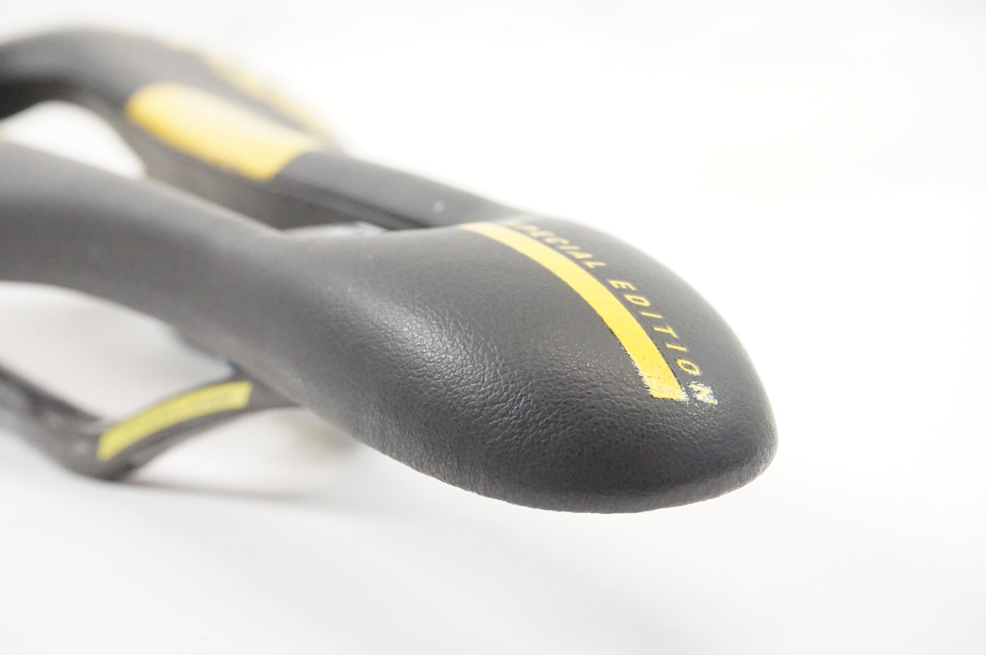 SELLE ITALIA 「セライタリア」 SLR KIT CARBONIO SUPERFLOW TDF SELLE ITALIA 「セライタリア」 SLR KIT CARBONIO SUPERFLOW TDF